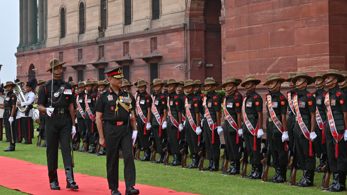 Lieutenant General Pushpendra Singh Takes Over As Vice Chief Of Army ...